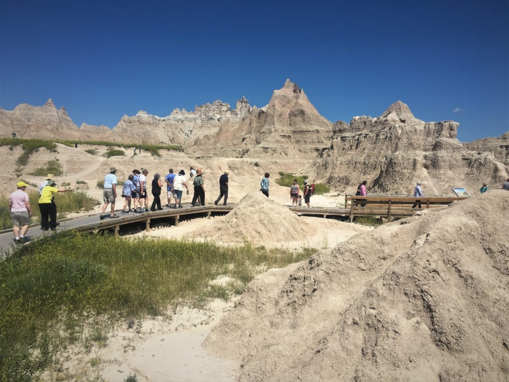 Beyond Yellowstone: Badlands, Devils Tower, and Mount Rushmore - Steve ...